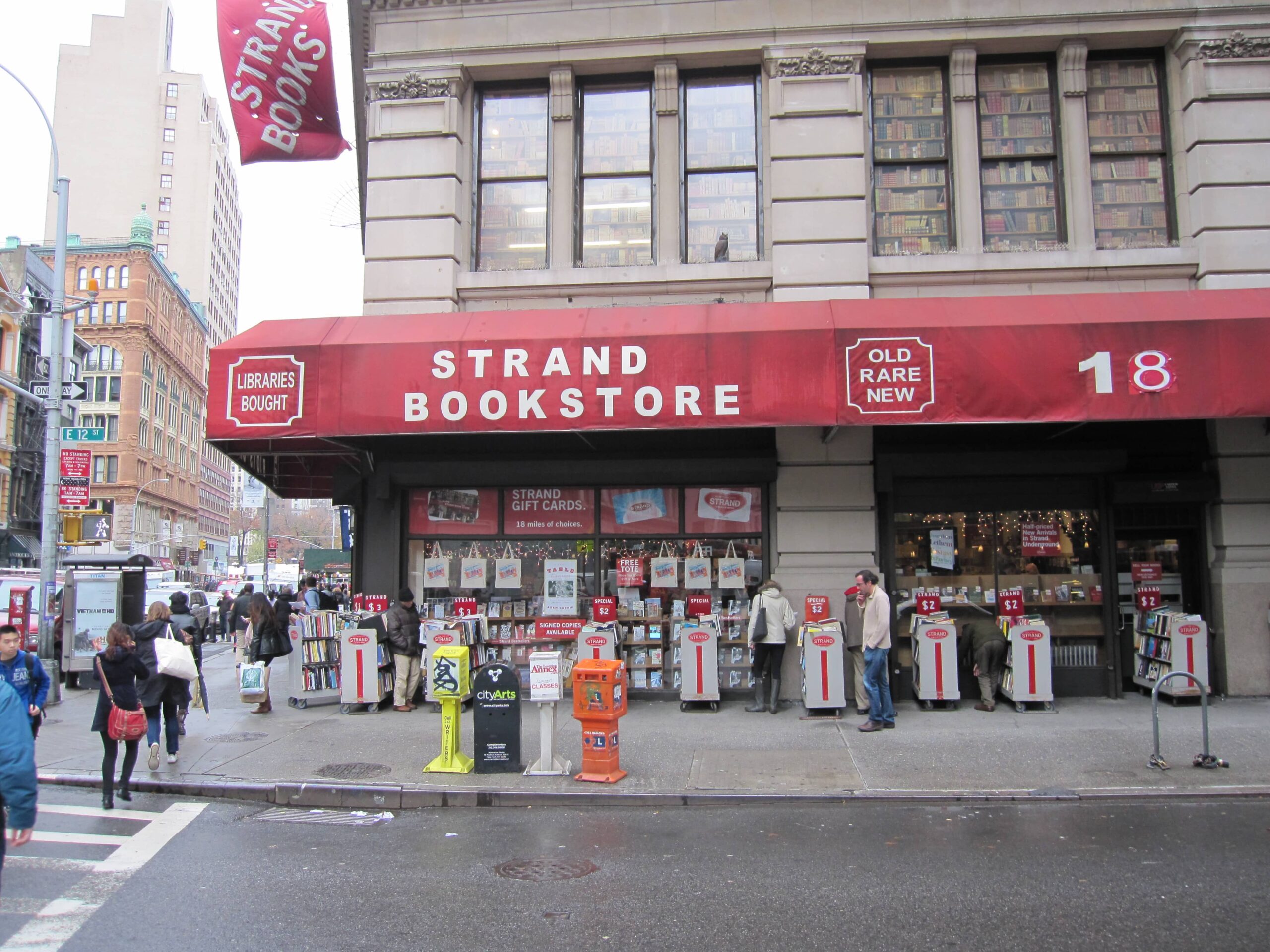 The Strand Book Store in New York - NewYorkCity.ca