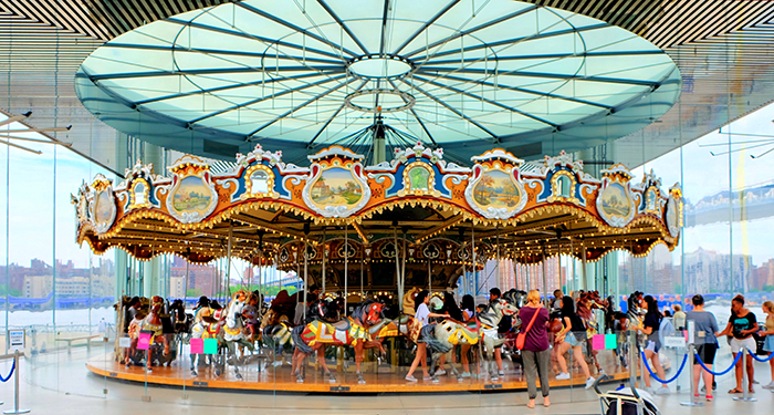 Jane's Carousel in Brooklyn - NewYorkCity.ca