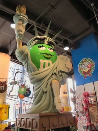 M&M’s Store on Times Square - NewYorkCity.ca