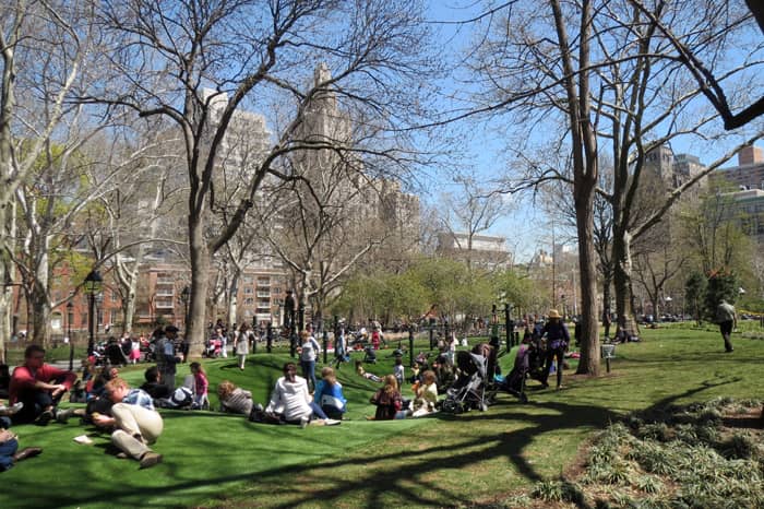 Playgrounds in New York - NewYorkCity.ca